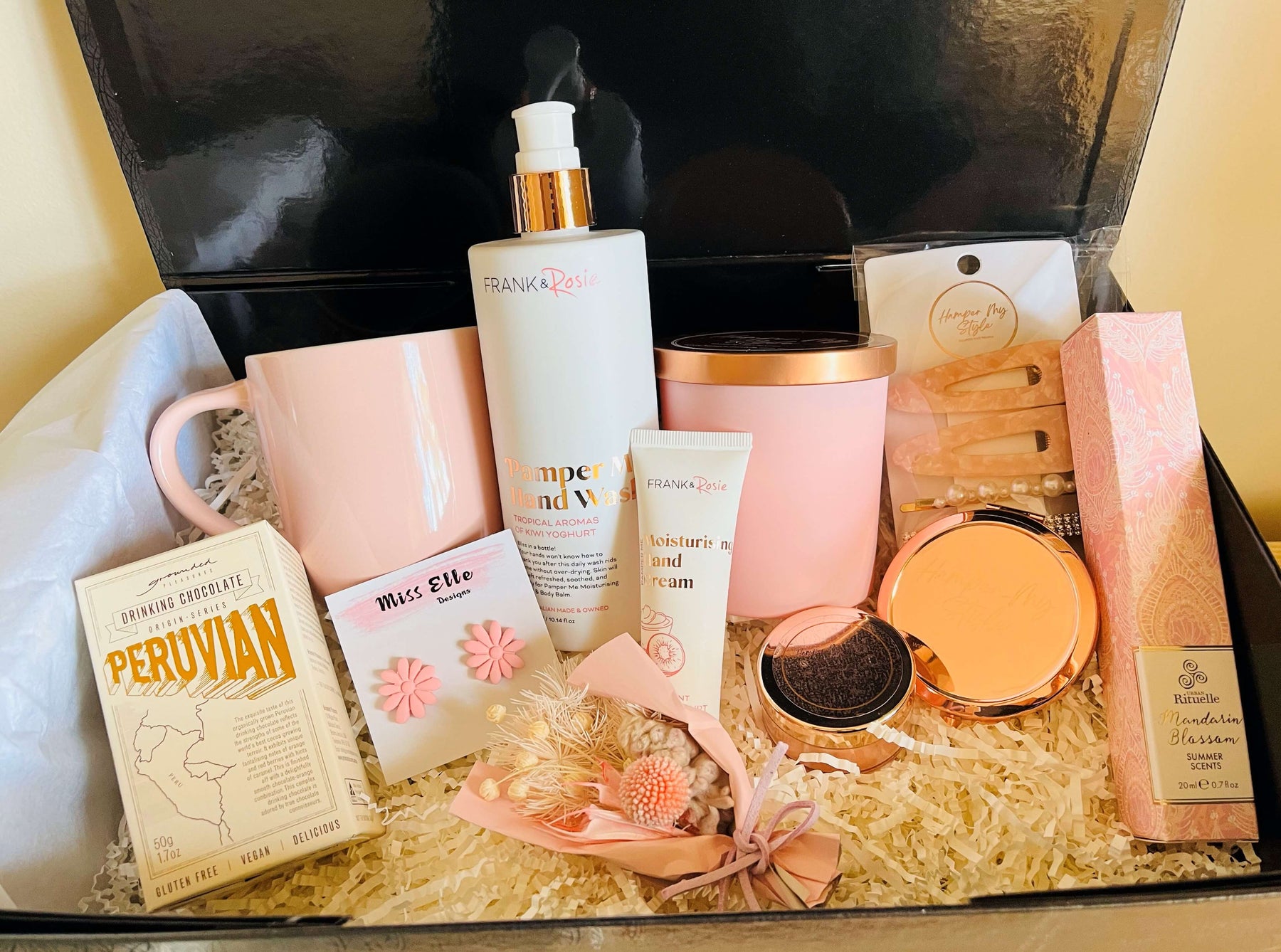 Amazing Pretty Pink Gift Hamper For Her | Free shipping